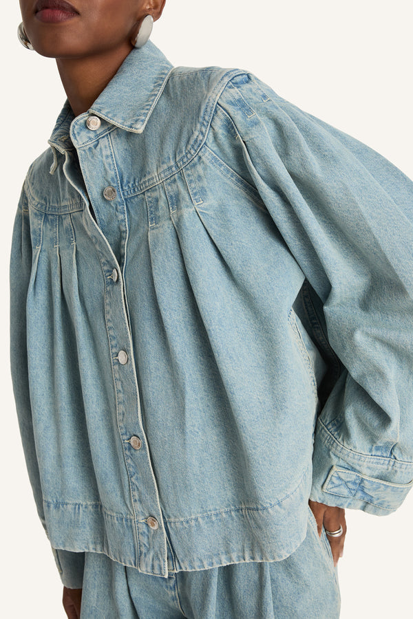 Easton Jacket in Light Wash